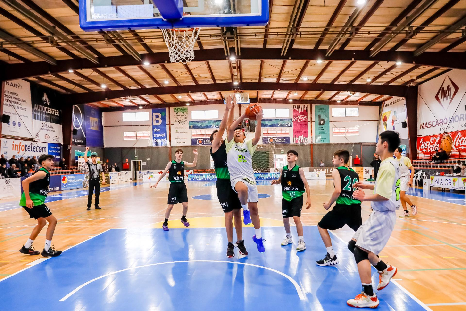 Fotogalería: Imágenes de los torneos de baloncesto de Semana Santa en ...