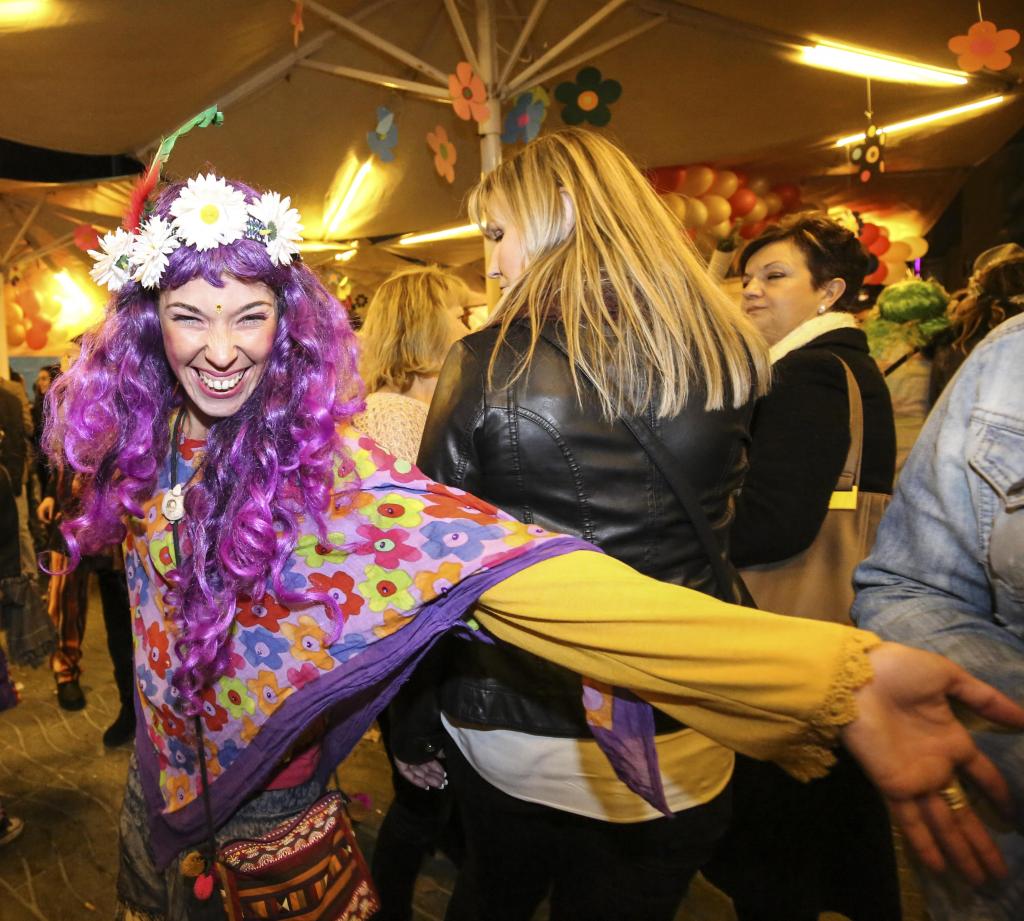 Fotogalería: Fiesta Flower Power de Portmany