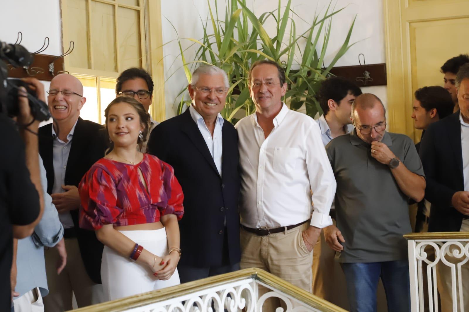 Fotogalería: Sant Joan 2024: el primer toc de fabiol en imatges