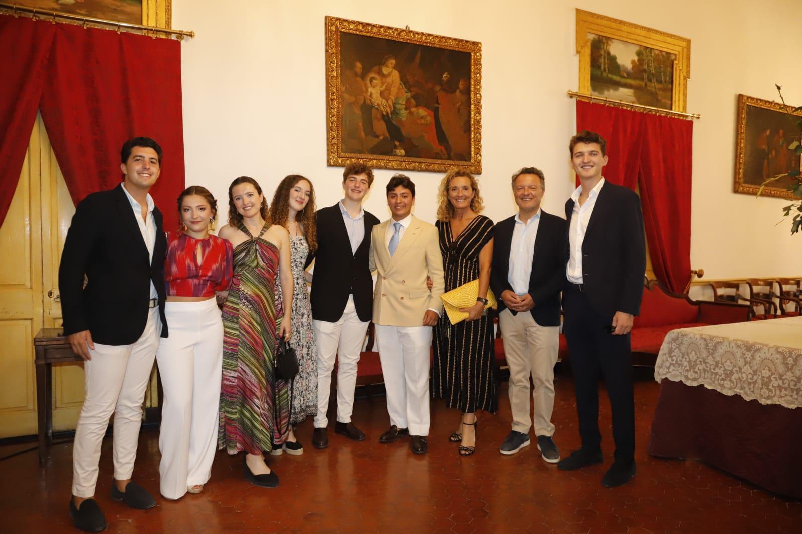 Fotogalería: Sant Joan 2024: el primer toc de fabiol en imatges