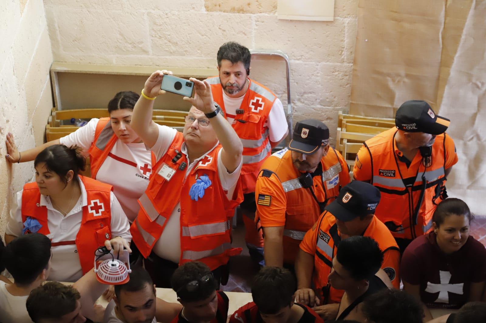 Fotogalería: Sant Joan 2024: el primer toc de fabiol en imatges