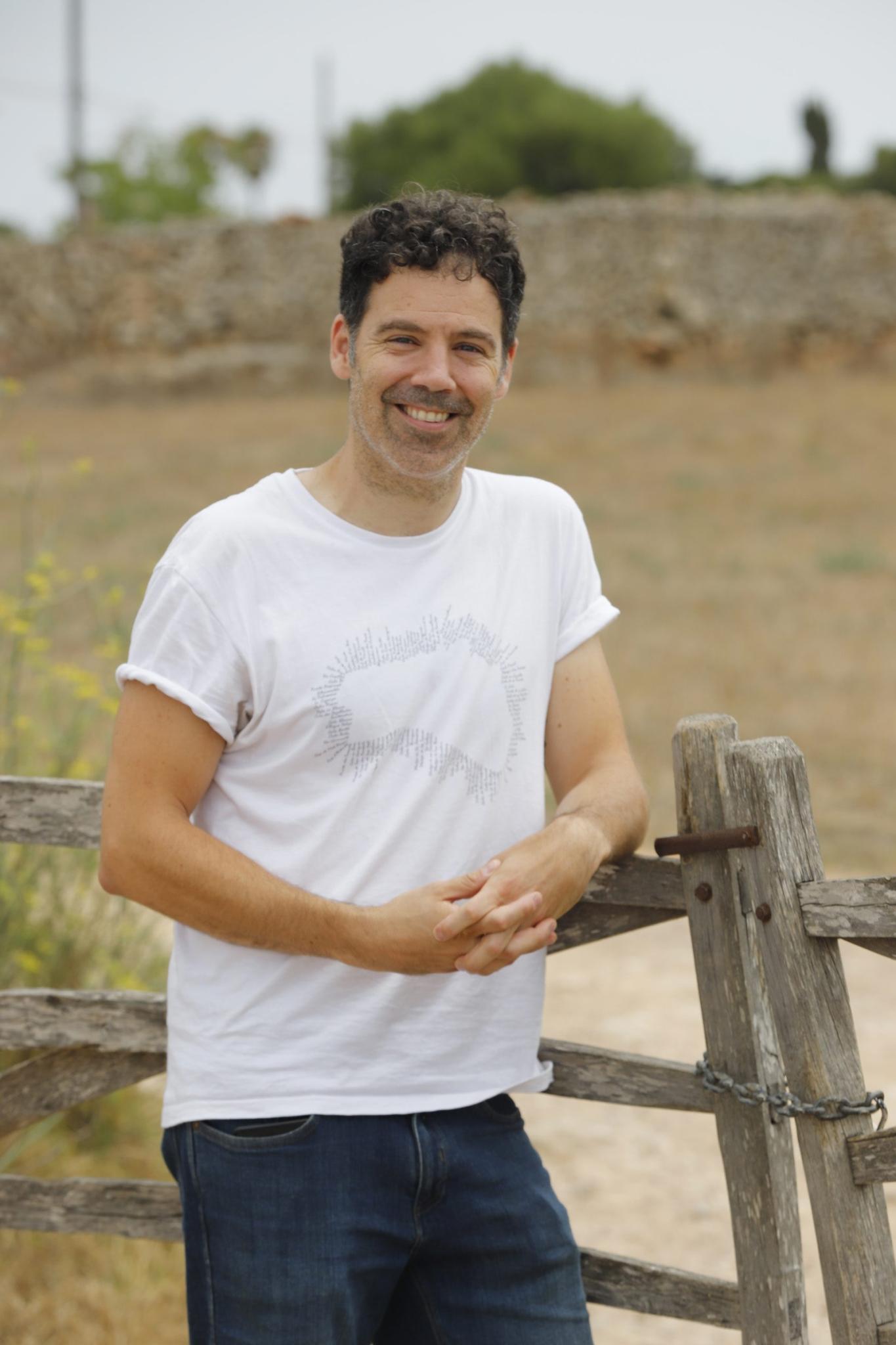 QUE la Diputación de Barcelona haya repescado al menorquín Tolo Moya...