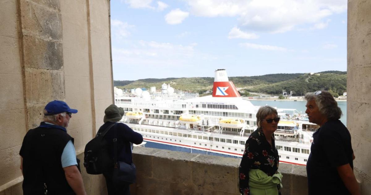 Que como suele ser habitual el 1 de mayo, las calles de Maó se vieran ...