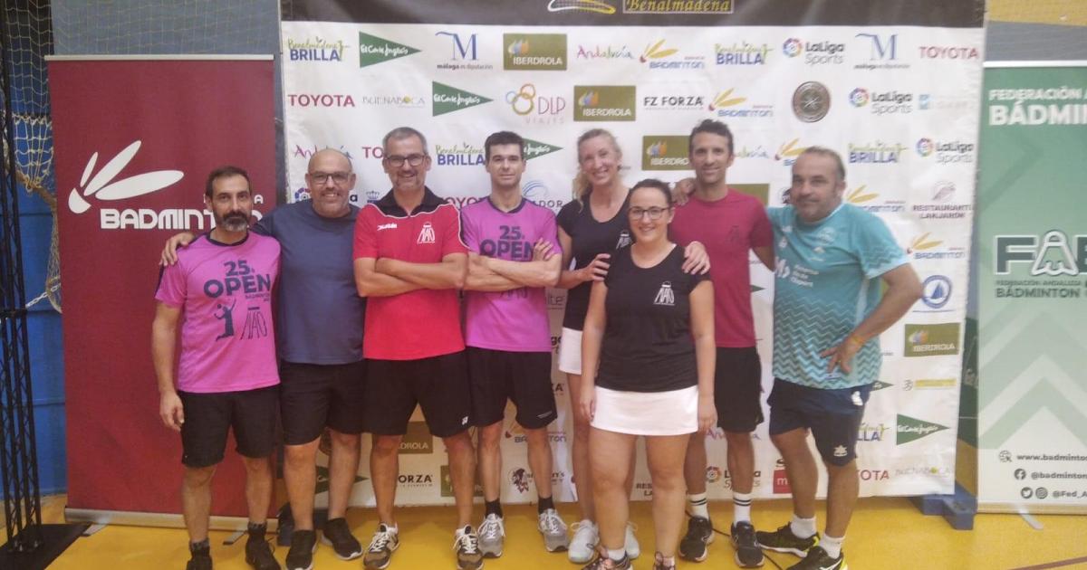 Tres metales para Albert Navarro en el Nacional de bádminton