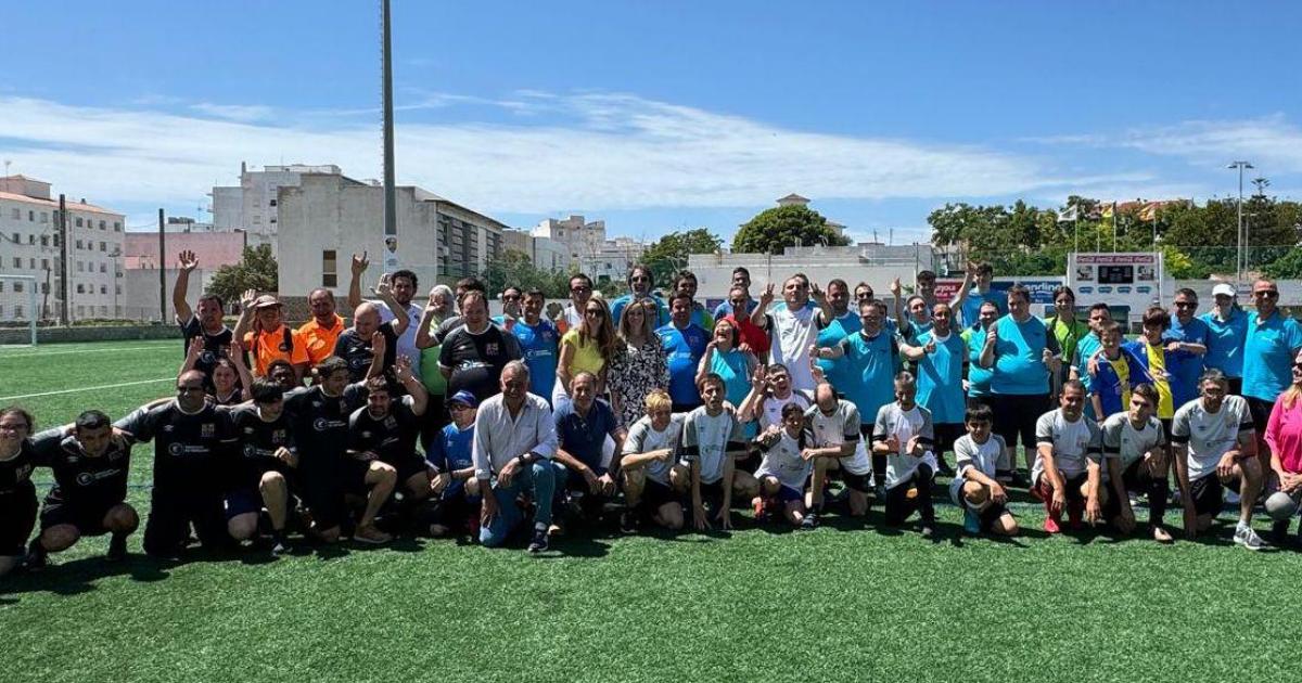 Campeones de la ‘Lliga Insuperables’: primera edición de fútbol para ...