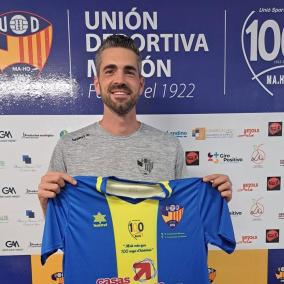 Santi Cabiró sigue al frente de la UD Mahón de la Regional