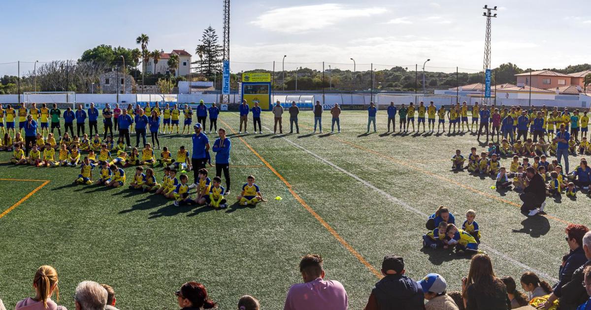 El Villacarlos se viste de corto