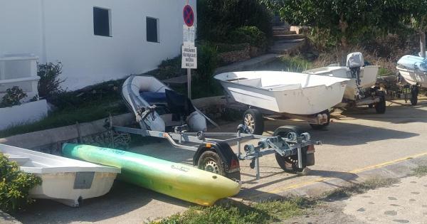 Denuncia: Barcas en Es Murtar