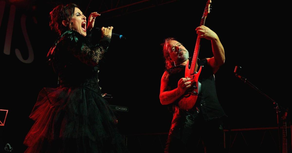 Najash, nit de metal simfònic amb aires renovats a Musikbox