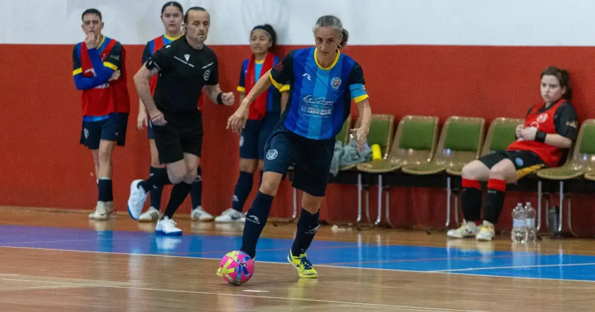 Cris Capó, emblema del fútbol sala femenino en Menorca, cuelga las botas