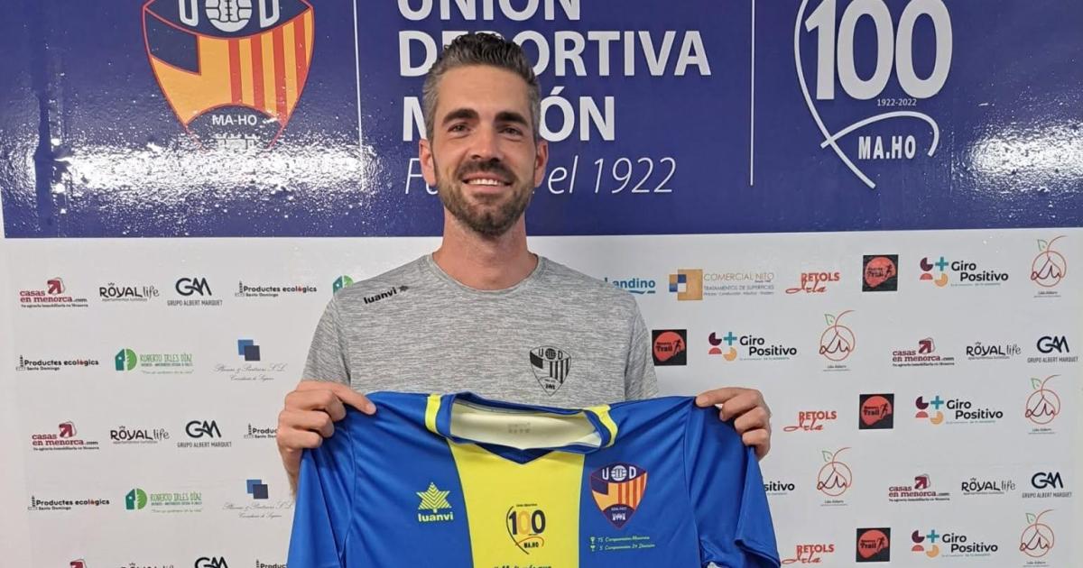 Santi Cabiró sigue al frente de la UD Mahón de la Regional